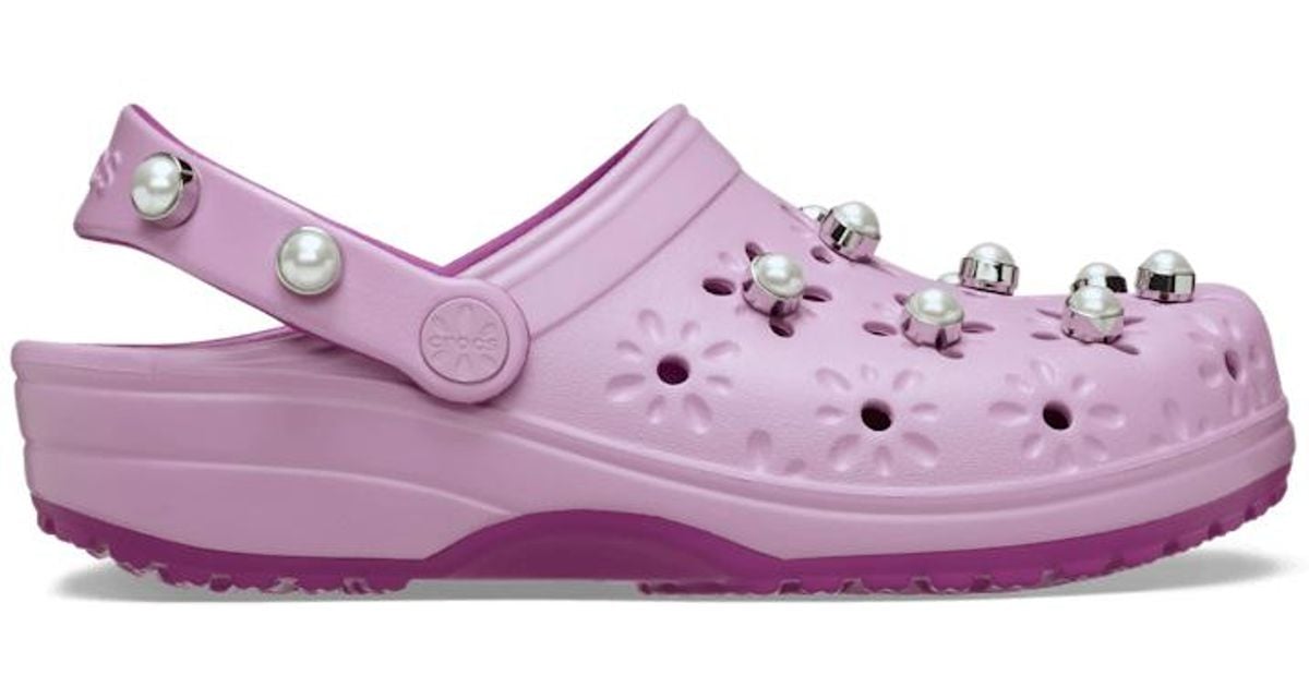 Crocs™ Classic Floral Cut Out Elevated Clog; Hydrangea in Purple | Lyst