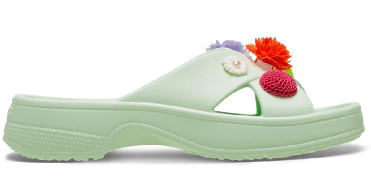 Crocs™ Classic Wildflower Cross Strap in Green | Lyst