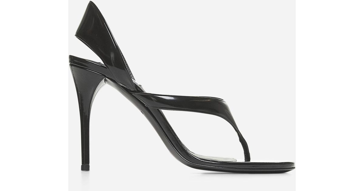 Alaïa Black Patent Leather Thong Sandals in White | Lyst