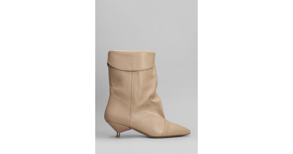 GISÉL MOIRÉ Miriam Low Heels Ankle Boots In Powder Leather in Natural ...