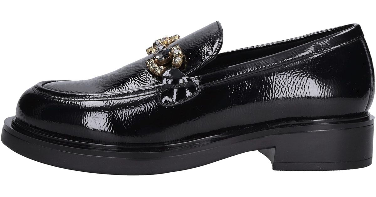Emanuélle Vee Low Shoes in Black | Lyst