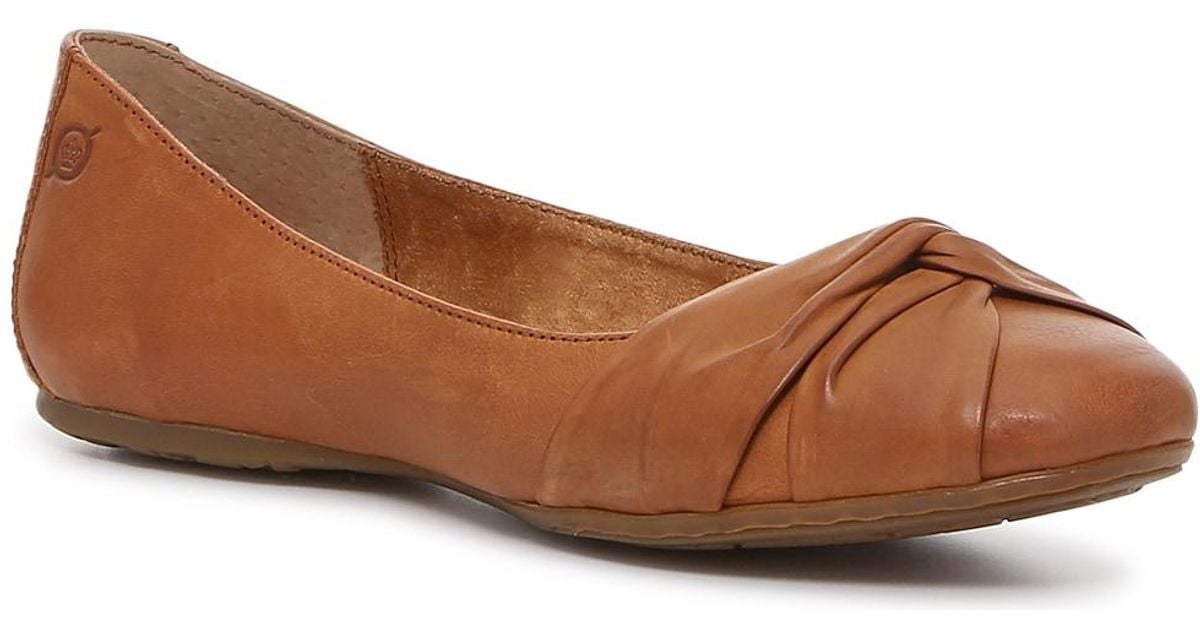 Born Lilly Ballet Flat in Brown | Lyst