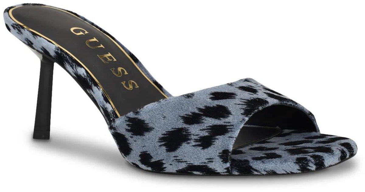 Guess Carisse Sandal in Black | Lyst