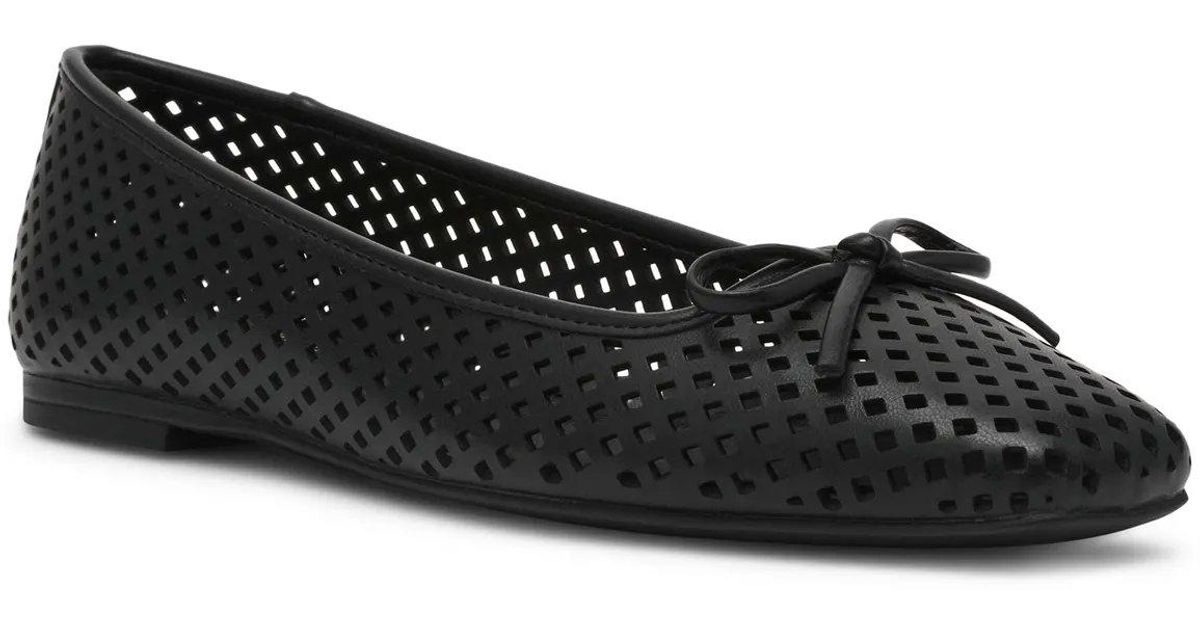 Anne Klein Aspen-p Snip Toe Ballet Flats in Black | Lyst