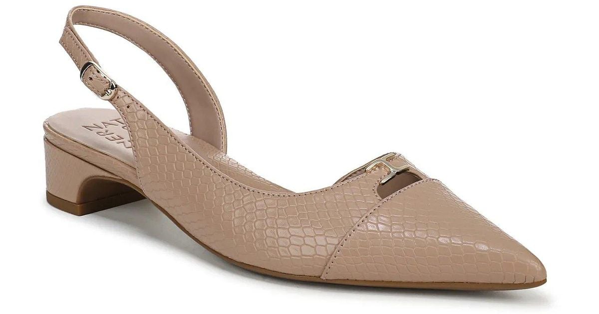 Naturalizer Sabrina Pump in Brown | Lyst