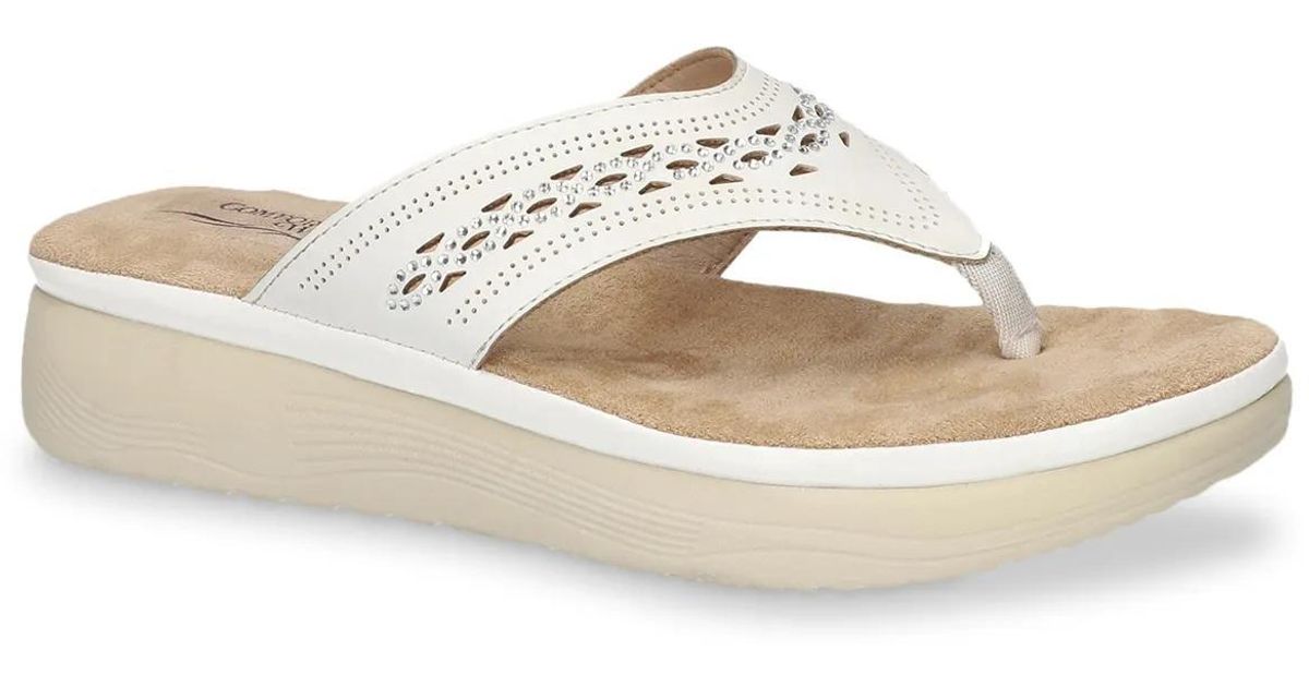 Easy Street Sonny Platform Flip Flop in White | Lyst