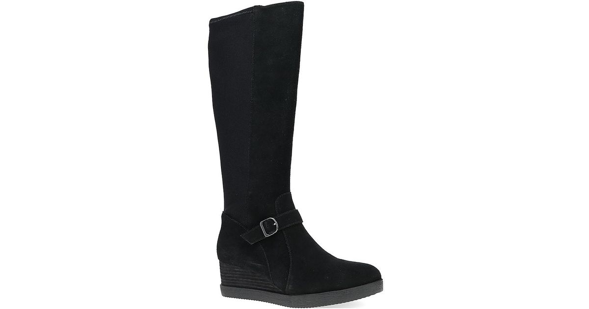 Dansko Shelia Wedge Boot in Black | Lyst