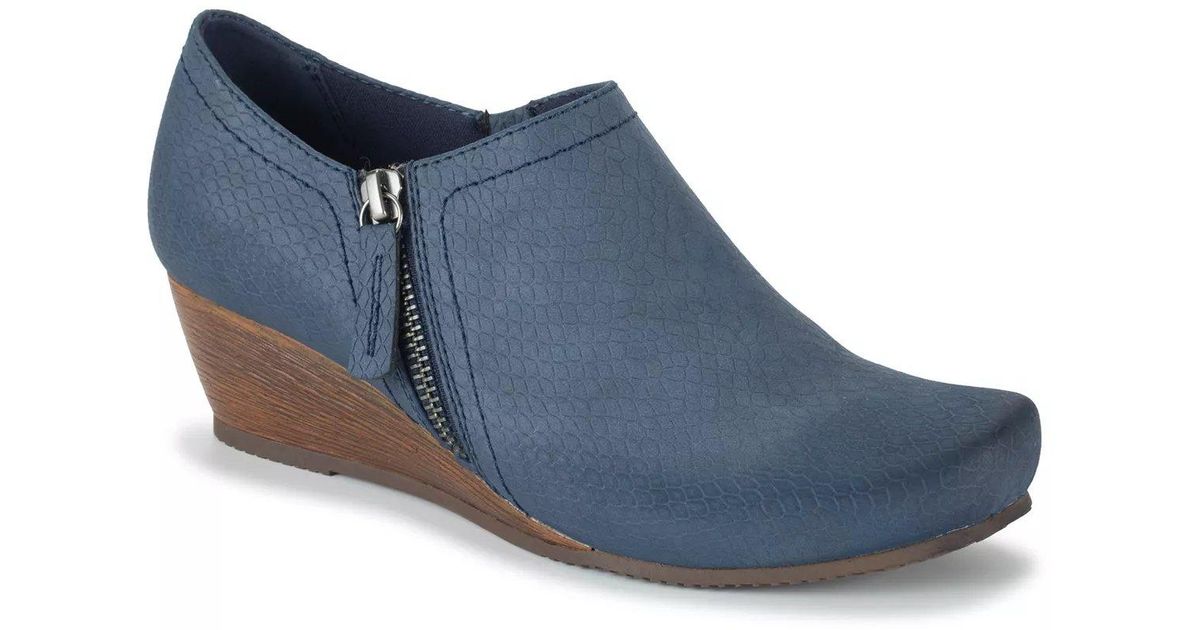 BareTraps Louise Wedge Shootie in Blue | Lyst
