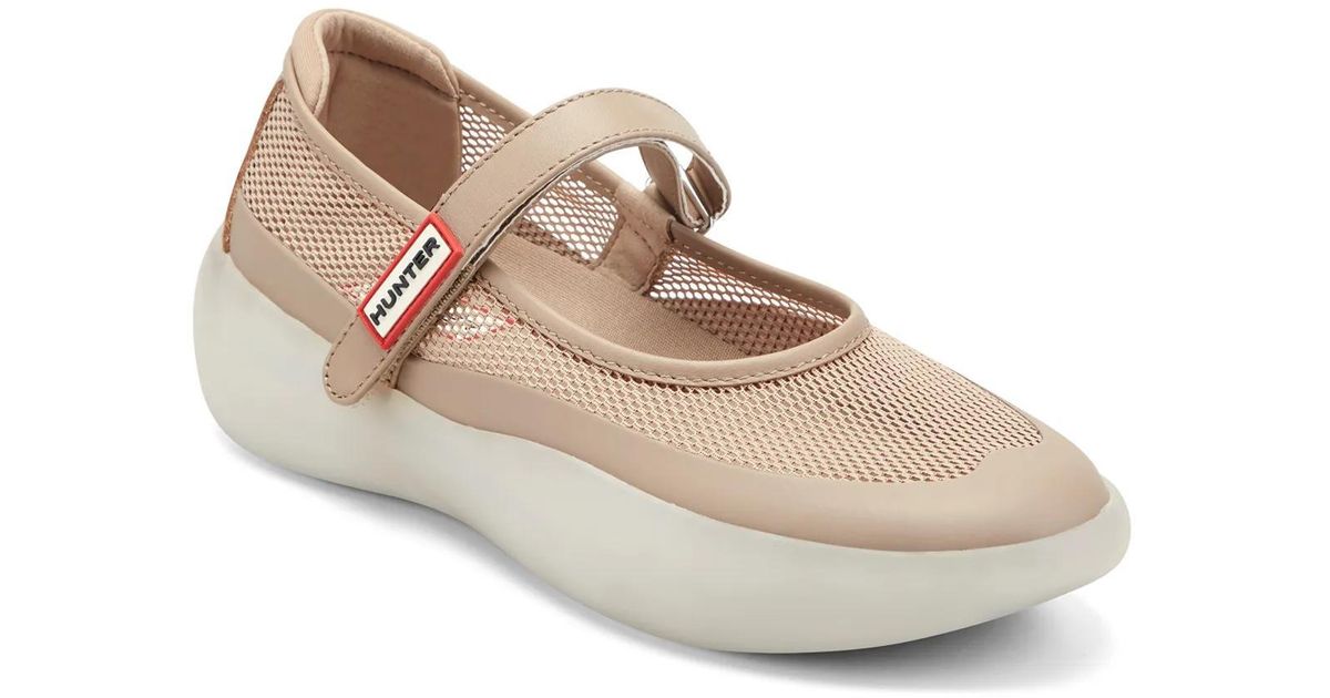 HUNTER Mire Mary Jane Flat in Black | Lyst