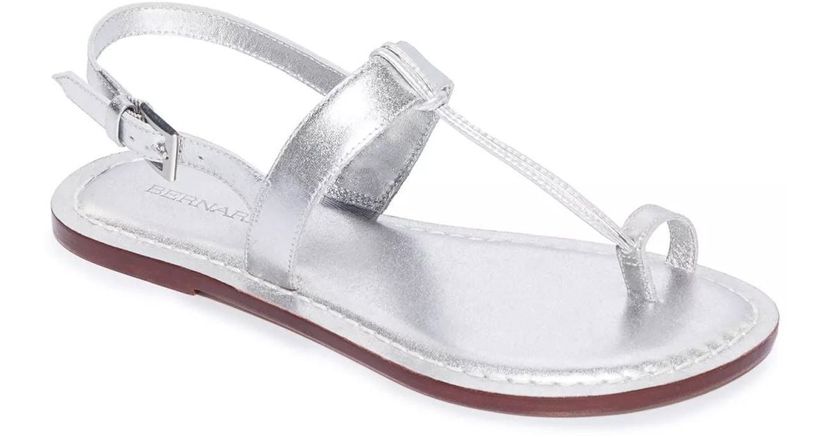 Bernardo Maverick Sandal in White | Lyst