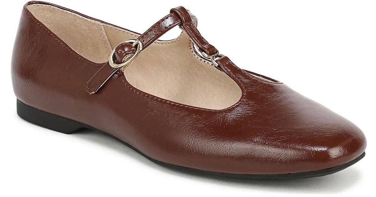 LifeStride Bennett Flat in Brown | Lyst