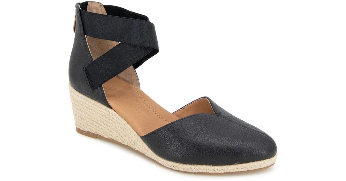 Gentle Souls Orya Wedge Sandal in Black | Lyst