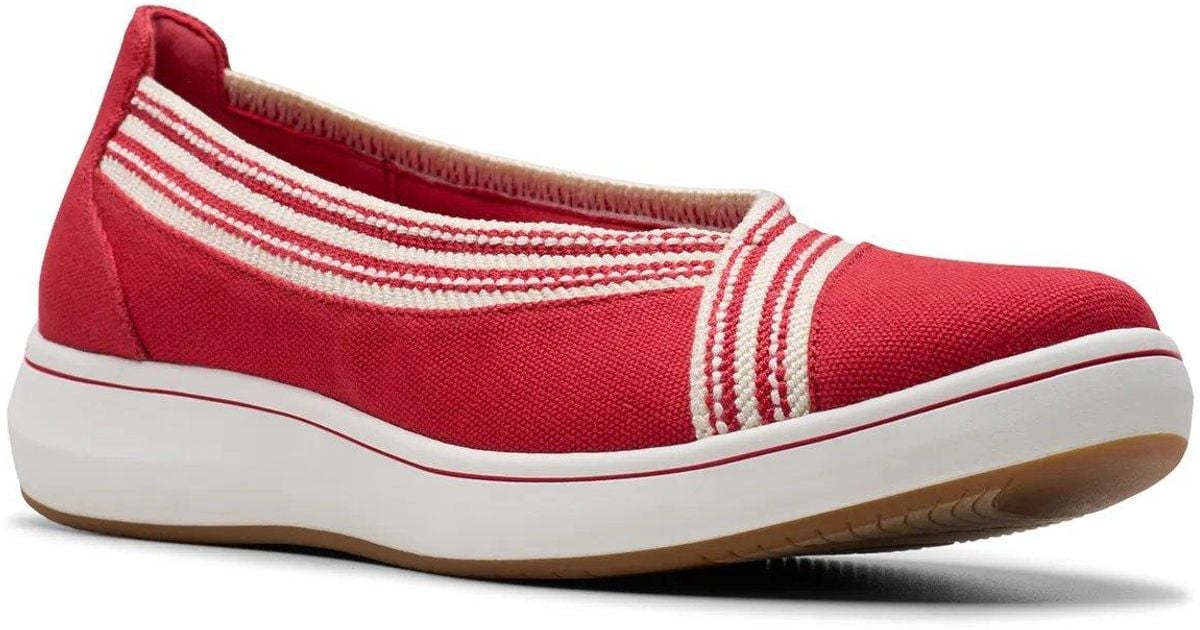 Clarks Cloudsteppers Breeze Sky Air Slipon in Red | Lyst