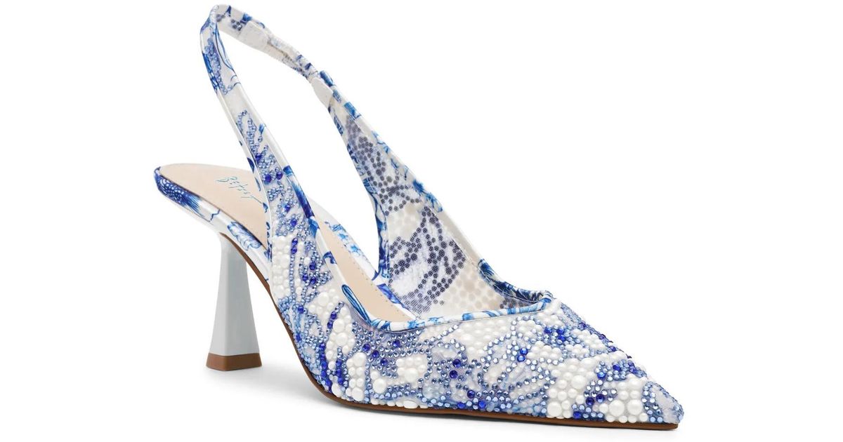 Betsey Johnson Clark Pump in Blue | Lyst