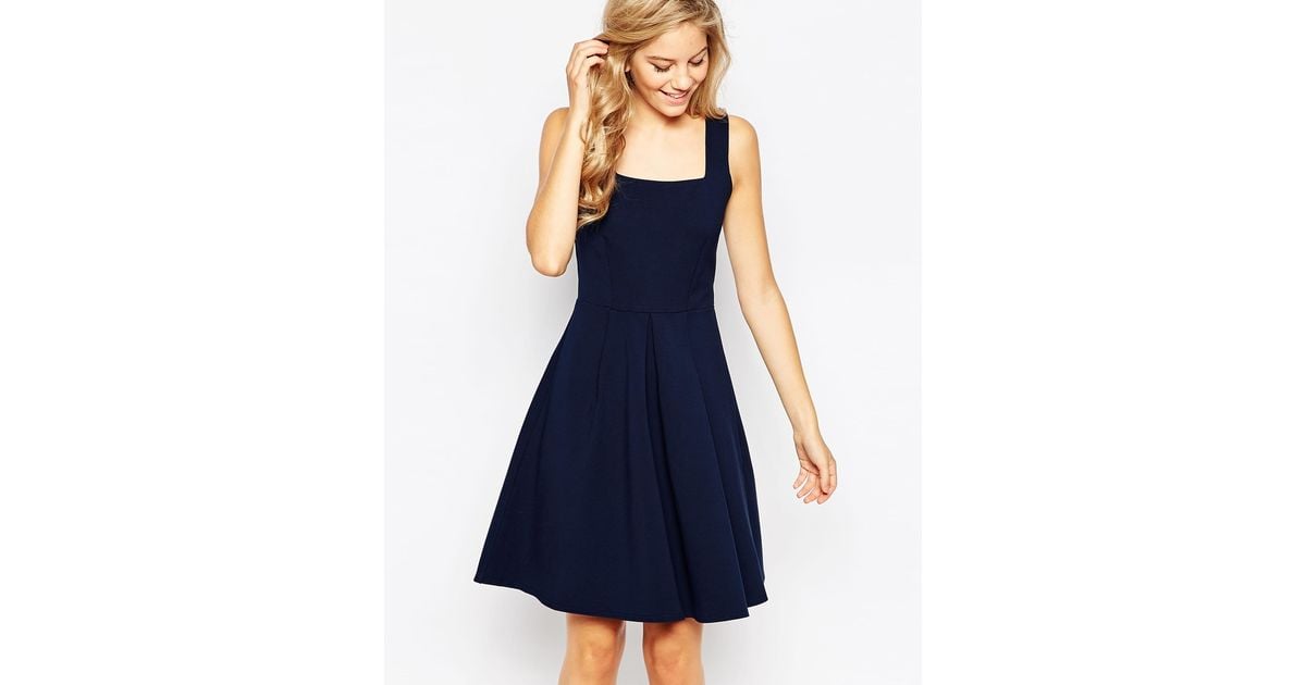 Closet Square Neck Dress With Box Pleats in Blue | Lyst