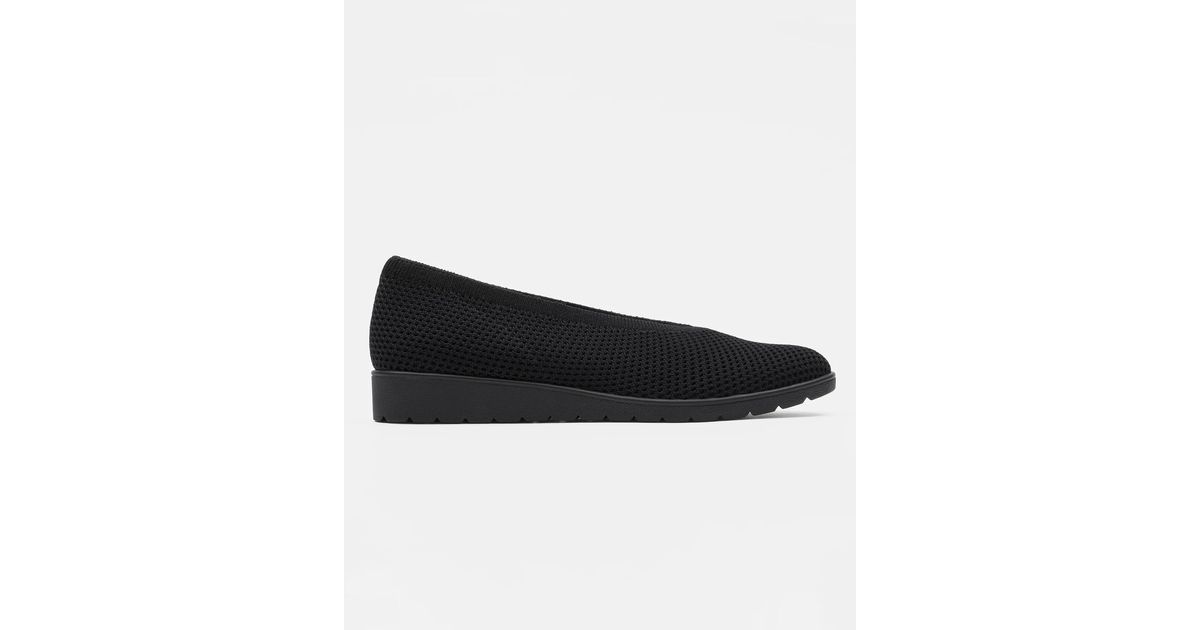 Eileen Fisher Heaven Stretch Knit Wedge Ballet Flat in Black | Lyst