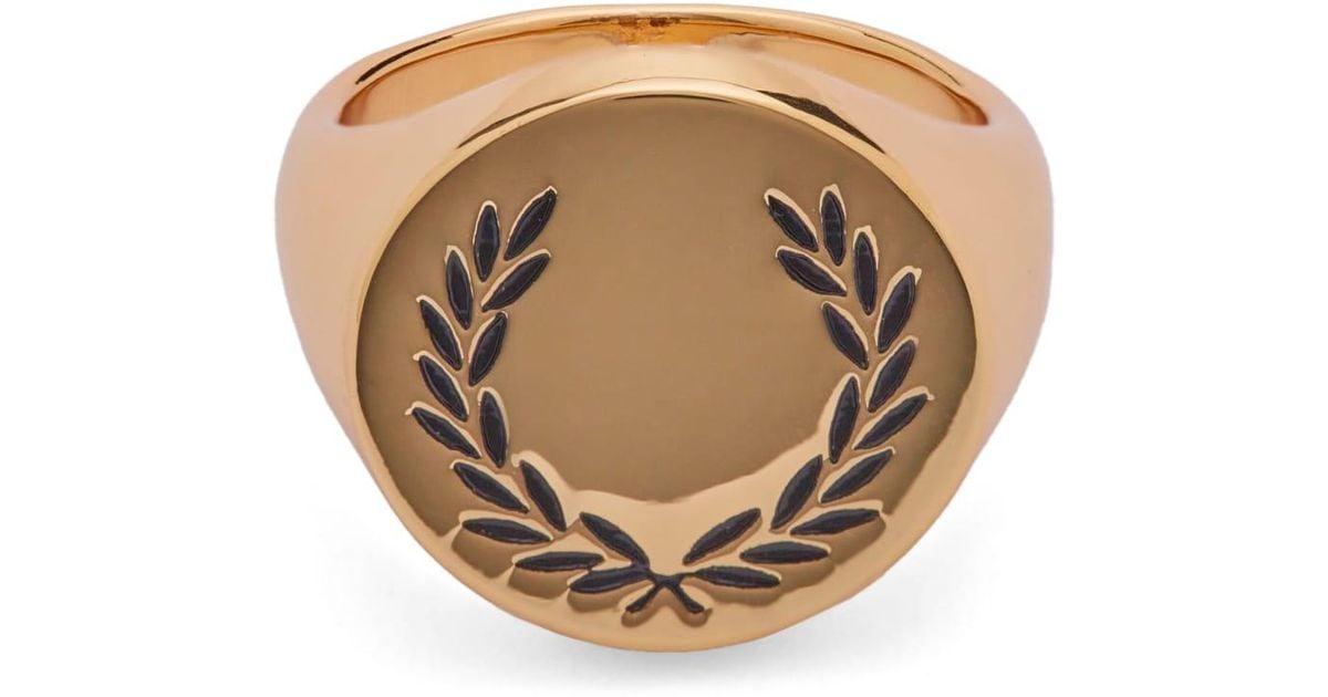 Fred Perry Laurel Wreath Signet Ring in Metallic for Men | Lyst UK