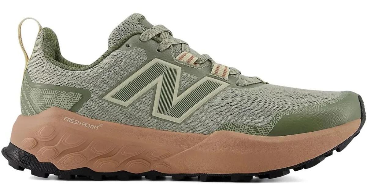 New Balance Garoé V2 Fresh Foam X Trail Sneakers in Green | Lyst