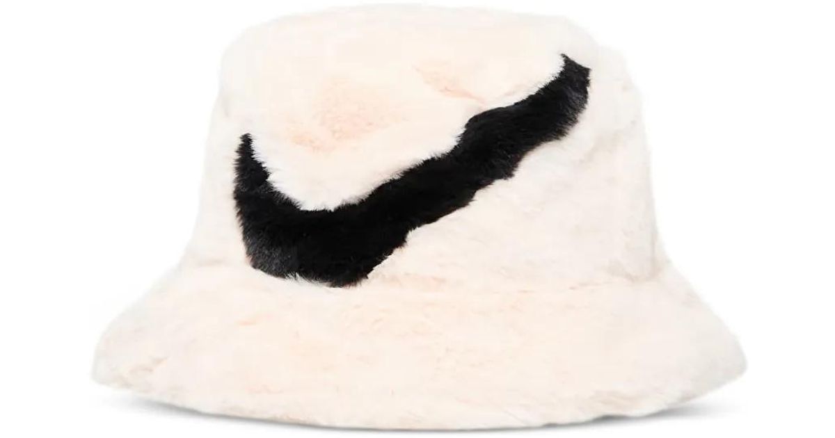 Nike Apex Faux-fur Bucket Hat in Natural | Lyst