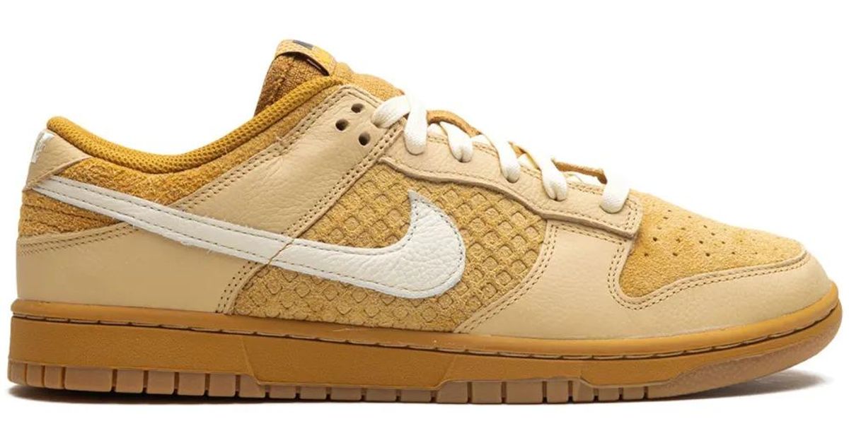 Nike Dunk Low "Waffle" Sneakers in Brown for Men | Lyst