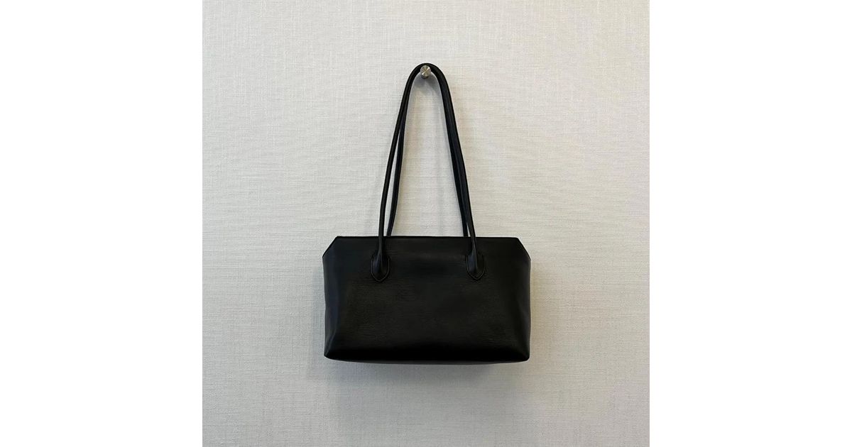 The Row Terrasse Leather Shoulder Bag in Black | Lyst UK