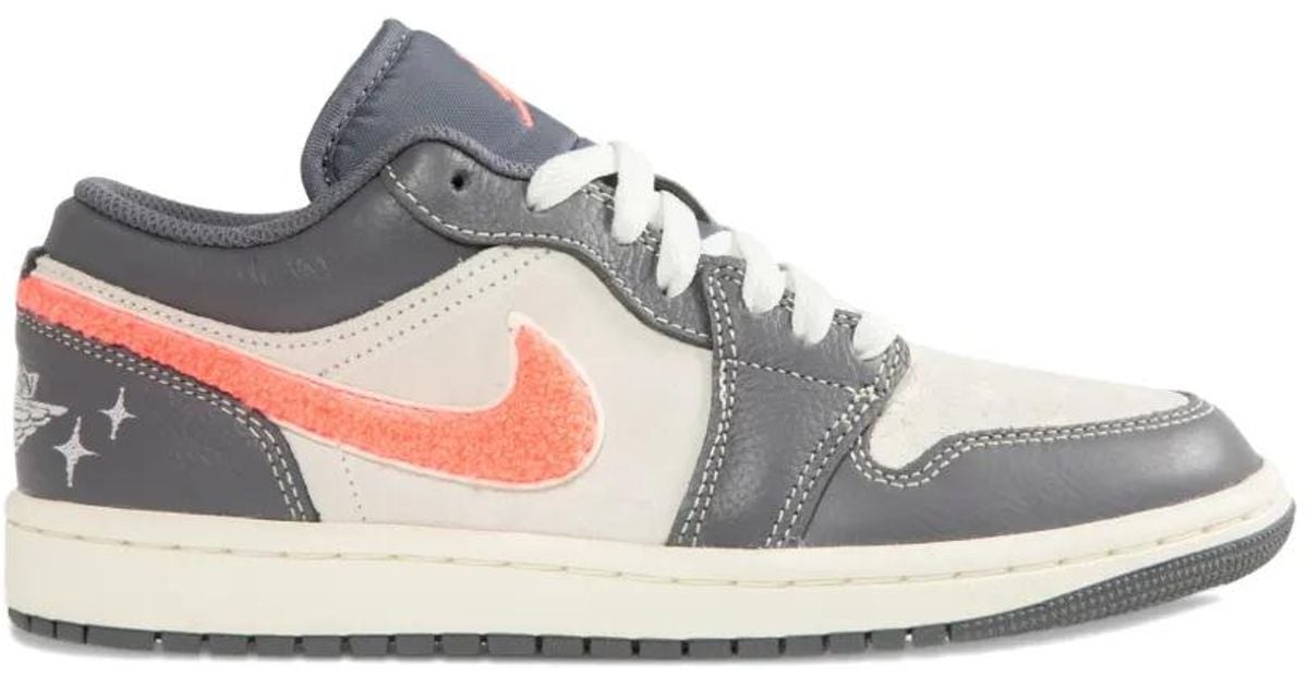 Nike Air 1 Low Star-Motif Sneakers in White | Lyst UK