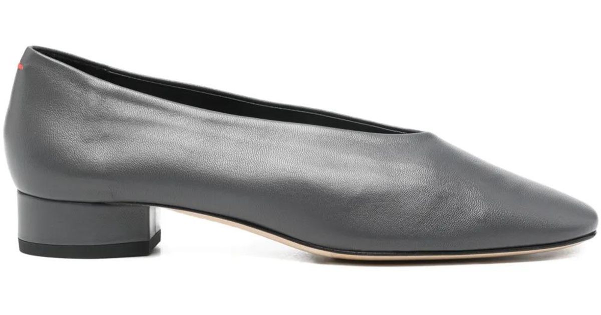 Aeyde Delia Almond-Toe Pumps in Gray | Lyst