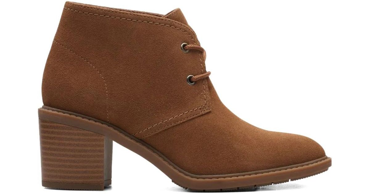 Clarks Scene Boots in Brown | Lyst