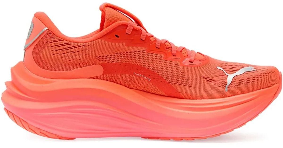 PUMA Lightweight Cushioned Sneakers in Red | Lyst