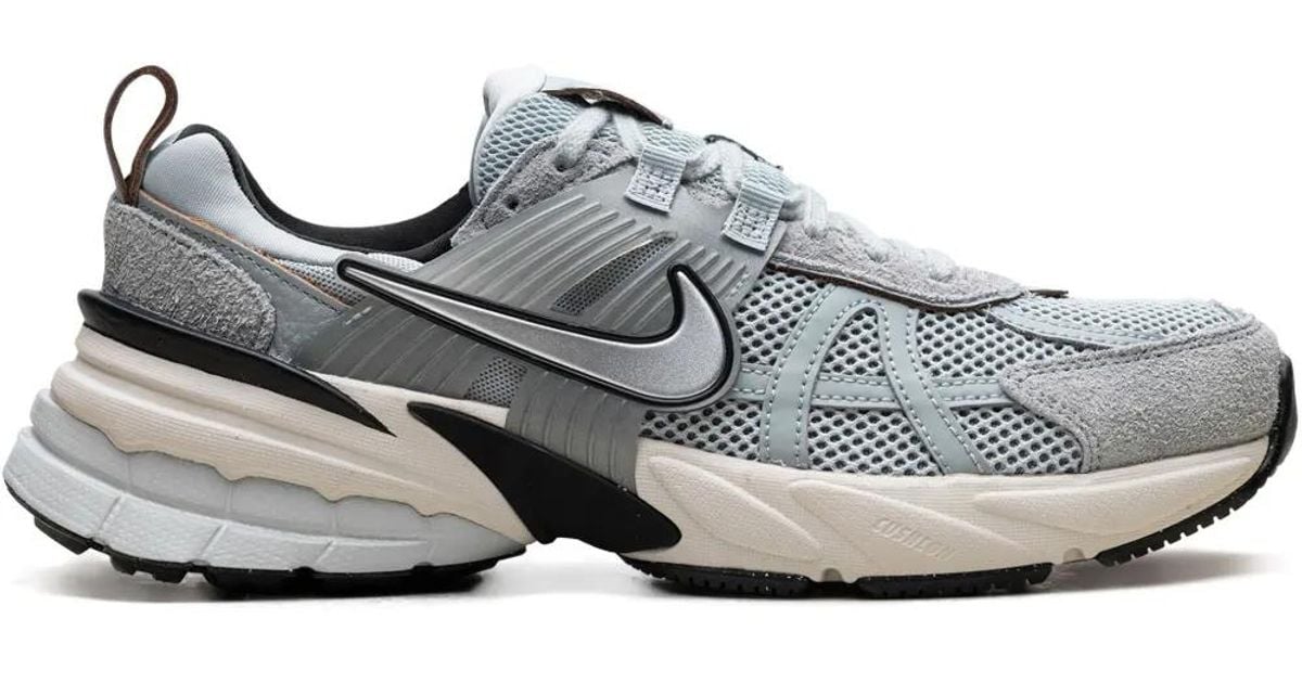 Nike V2K Run "Light Pumice Chrome" Sneakers in Gray | Lyst