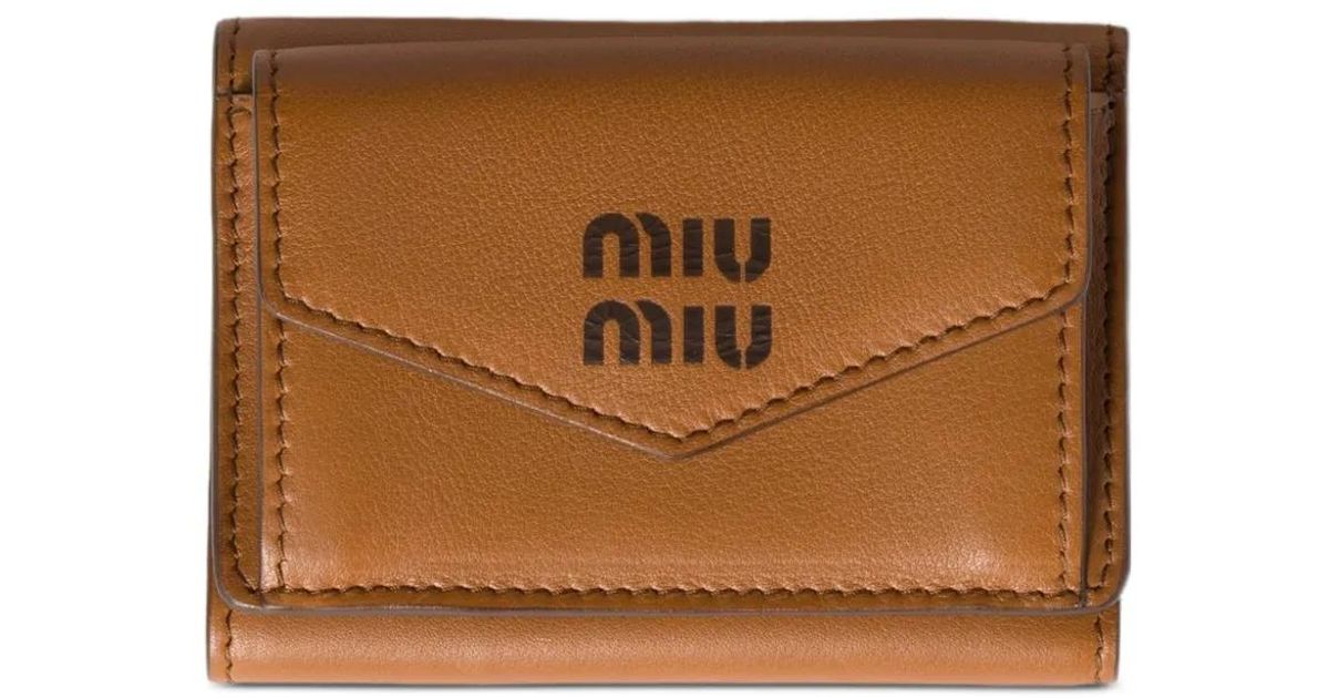 Miu Miu Logo-Debossed Leather Wallet in Brown | Lyst UK