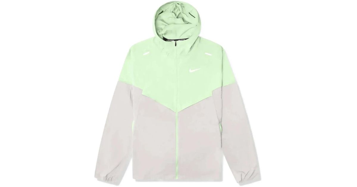 Nike Packable Windrunner Water-Repellent Jacket in Green for Men | Lyst