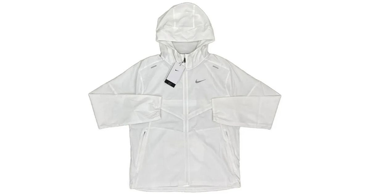 Nike Repel Packable Windrunner Jacket in White | Lyst UK
