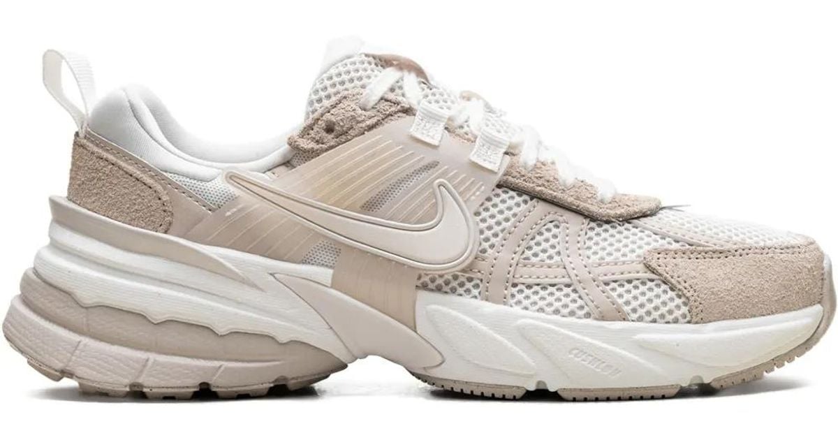 Nike V2K Run "Sail/Sand Drift/Phantom/Sail" Sneakers in White | Lyst