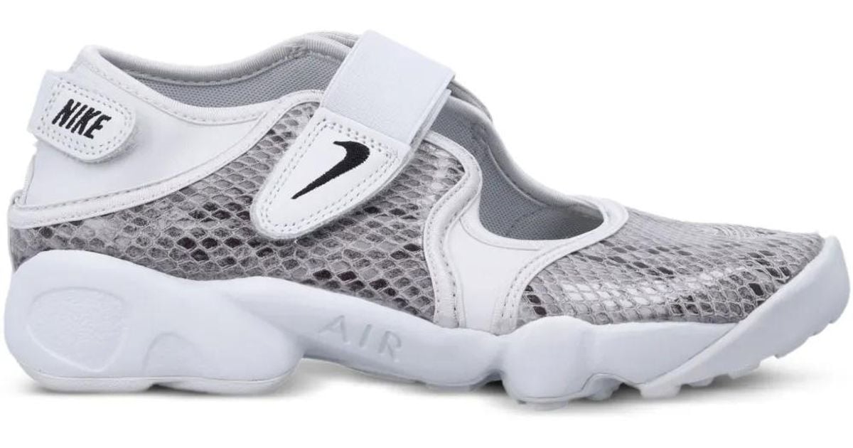 Nike Air Rift Snake-Effect Sneakers in White | Lyst