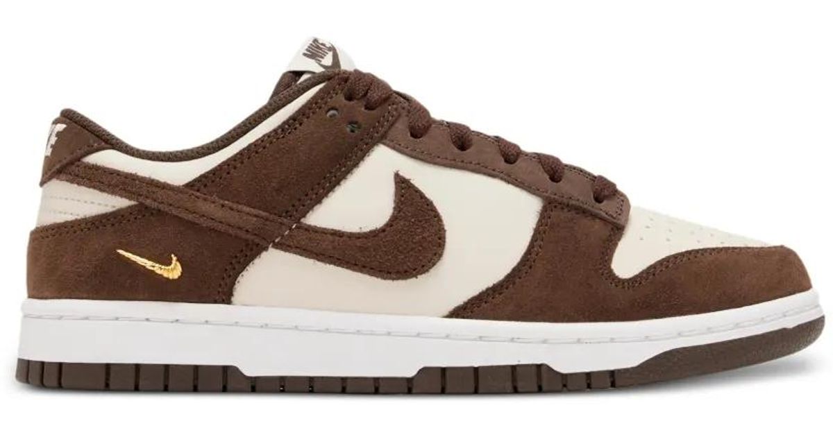 Nike Dunk Low Sneakers in Brown | Lyst