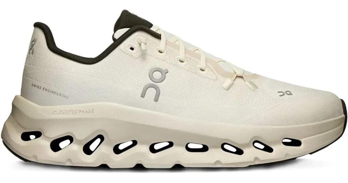 On Shoes Cloudtilt "Pearl/Ice" Sneakers in White | Lyst