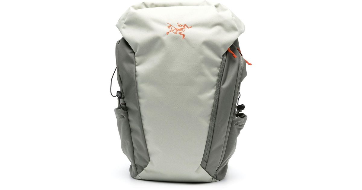 Arc'teryx Mantis 30l Backpack in Grey for Men | Lyst Canada