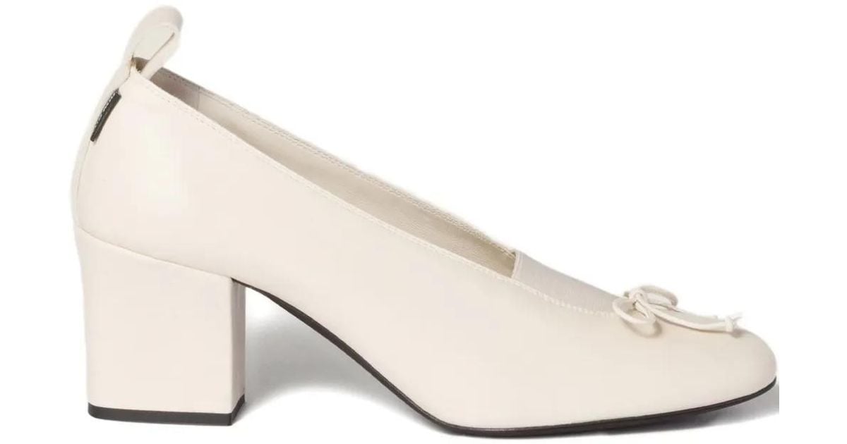 Miu Miu 65Mm Élan Bow-Embellished Block-Heel Pumps in Natural | Lyst