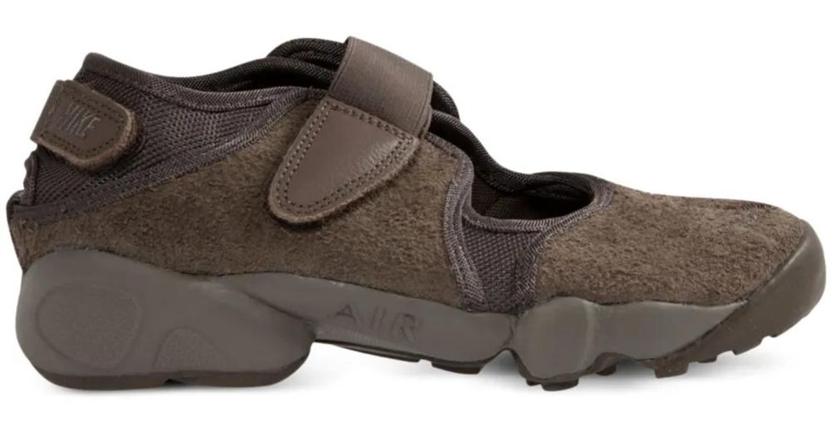 Nike Rift Sneakers in Brown for Men | Lyst