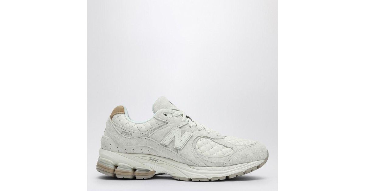 New Balance Off Quilted 2002R Sneakers in White | Lyst
