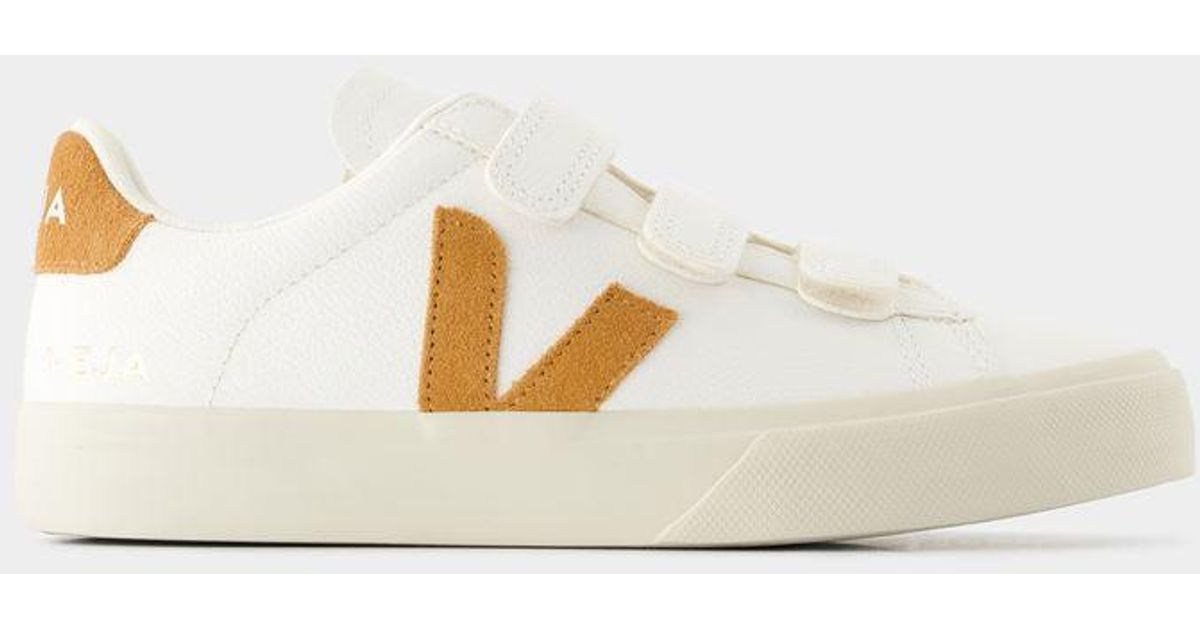 Veja Recife Logo Sneakers in Natural | Lyst