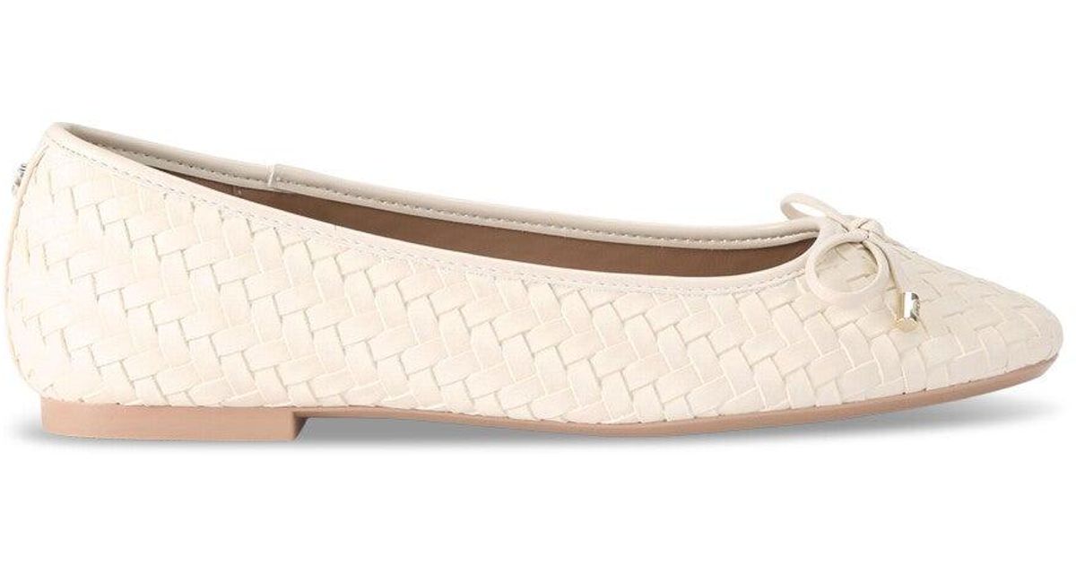 Carvela Kurt Geiger Lucca Ballerina in Natural | Lyst UK