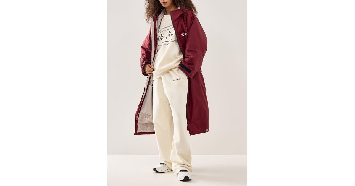 Dryrobe Advance Long Sleeve Changing Robe Burgundy in Pink | Lyst UK