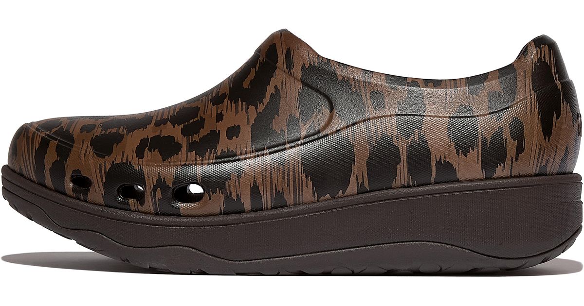 Fitflop Work+ High-Performance Professional Clogs Eva in Brown | Lyst UK
