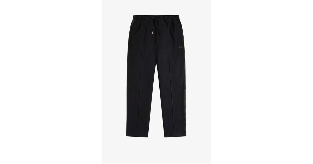 Fred Perry Side Tape Open Hem Woven Joggers in Black for Men | Lyst UK