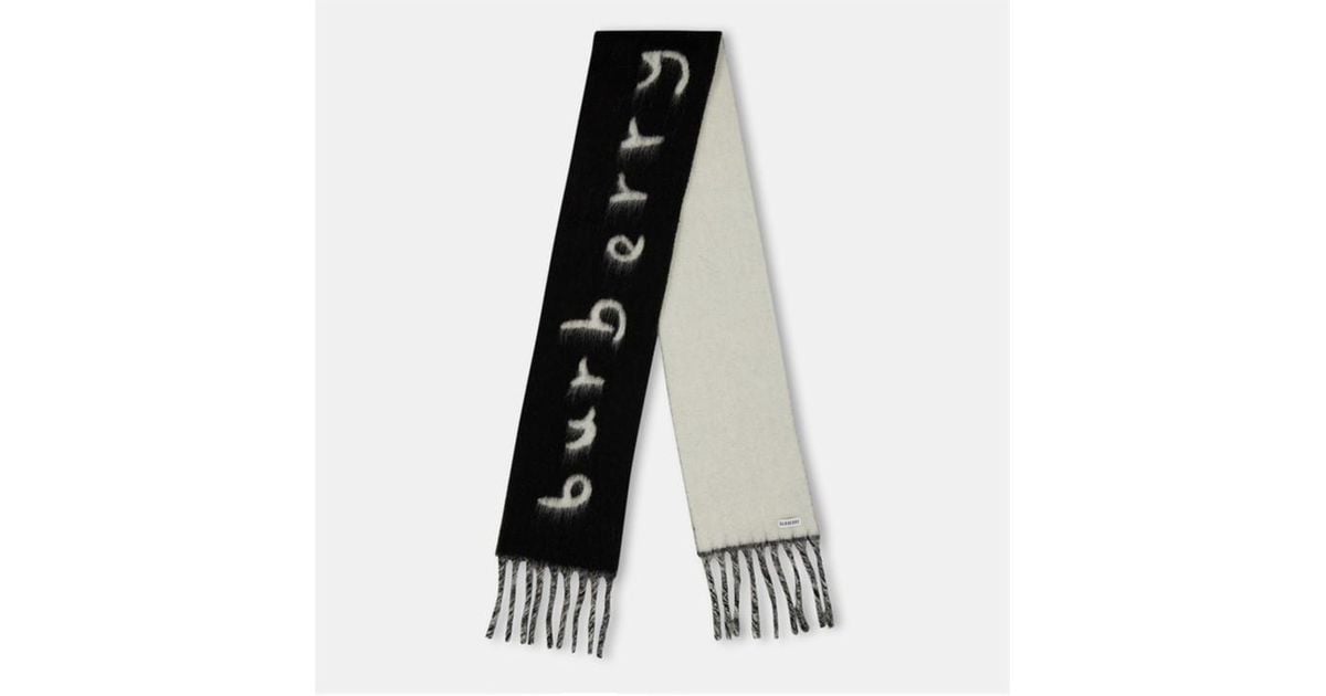 Burberry Burb Text Knitted Scarf in Black | Lyst UK