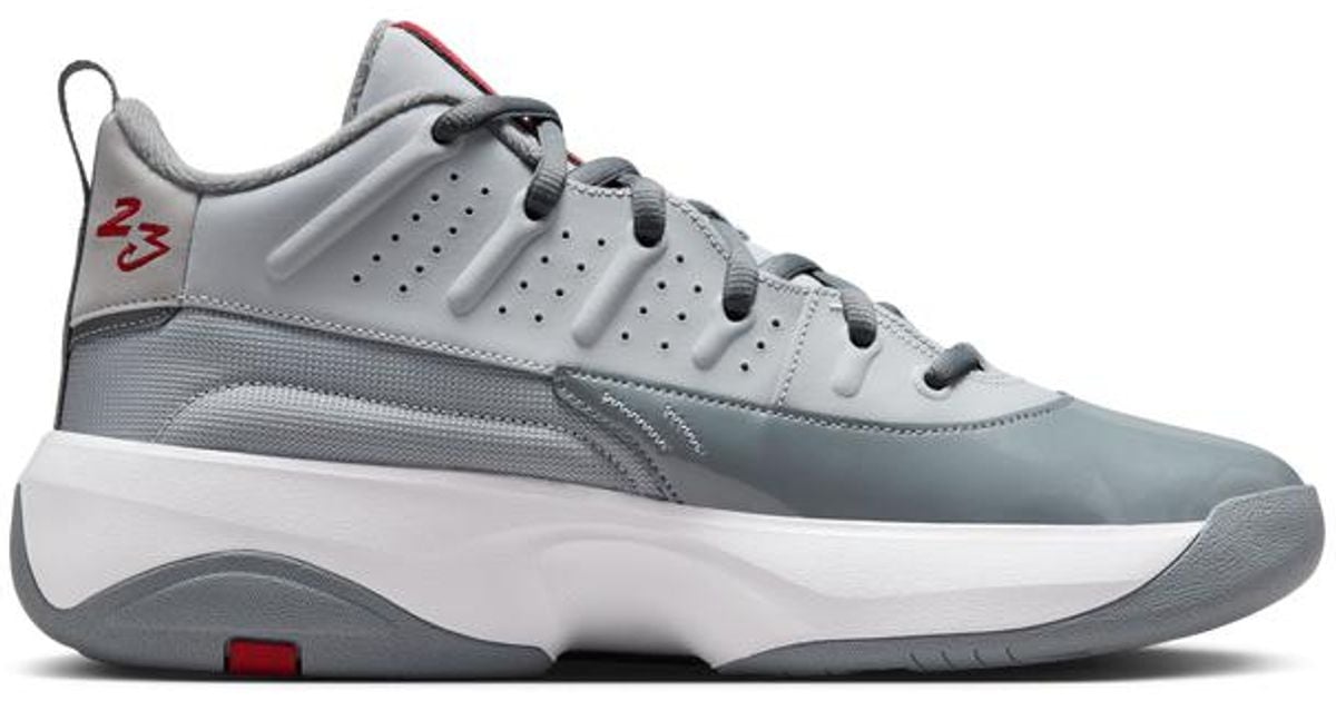 Nike Max Aura Sneakers in Grey for Men | Lyst UK