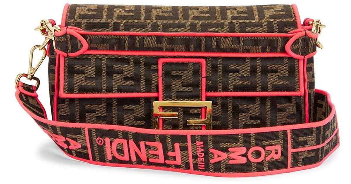 Fendi 1974 Roma Amor Baguette Shoulder Bag in Red | Lyst