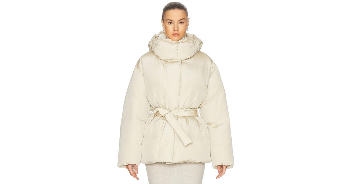 Acne Studios Oksa Shiny Coated Puffer Jacket in Natural | Lyst